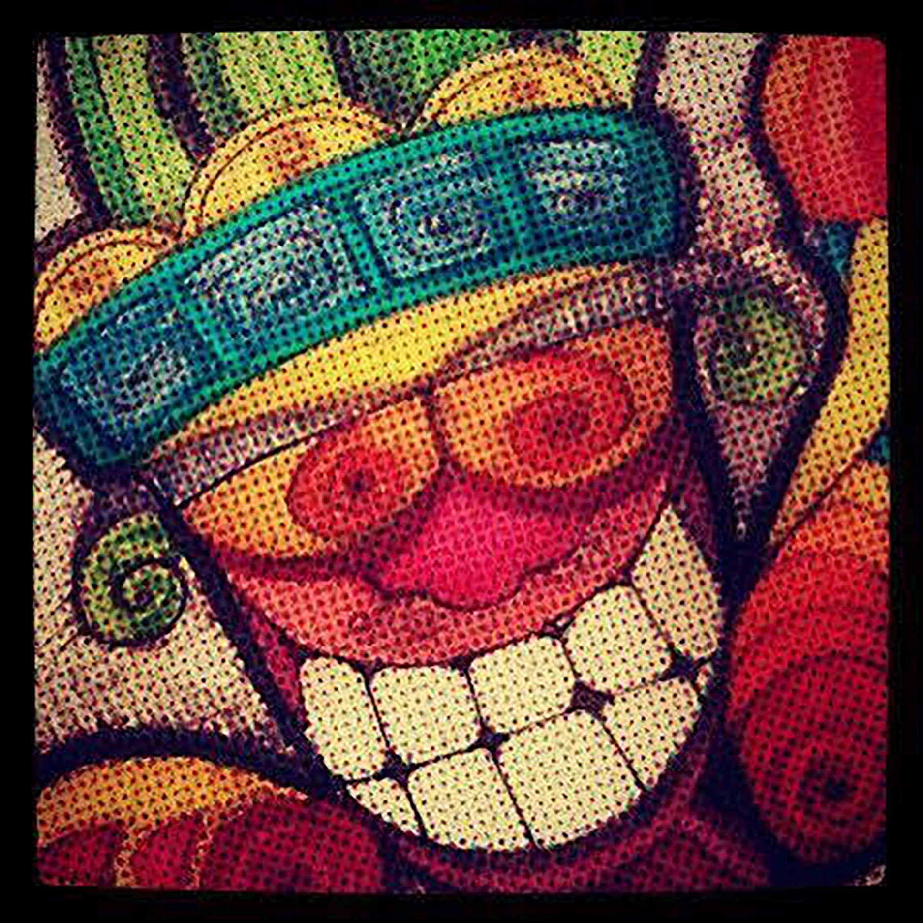 Wompi - ArkiStudio - Yuz (cara de turco)